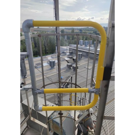 Painted self closing gate SGEUPC2 | Tubefittings.eu