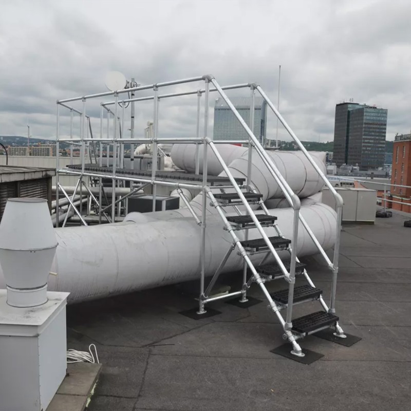 Roof access platform for membrane/asphalt/PVC roofs | Tubefittings.eu